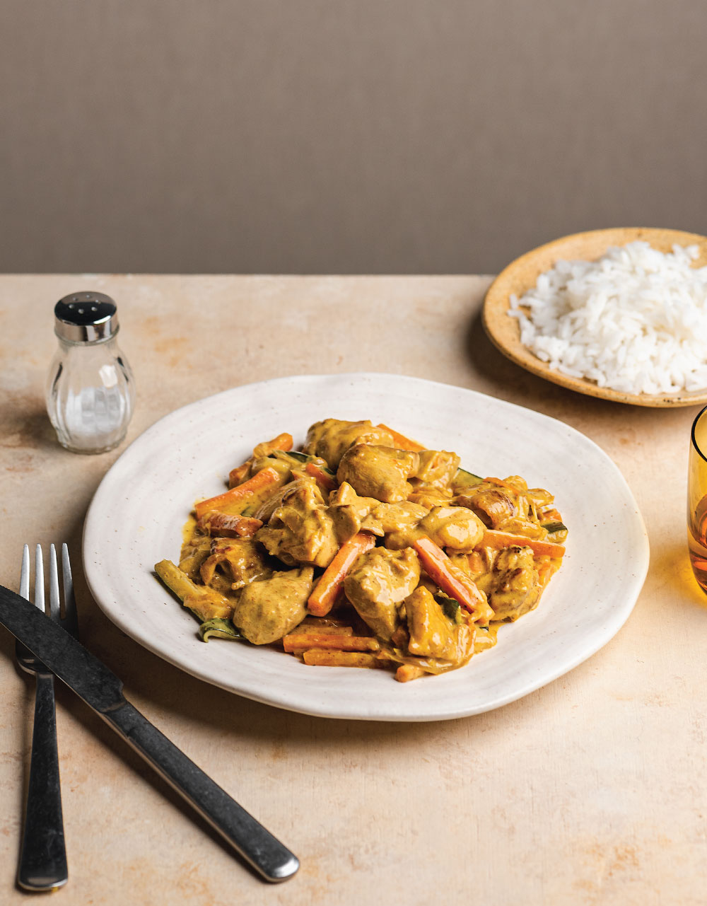 Pollo al curry con leche de coco - Bon Pollo